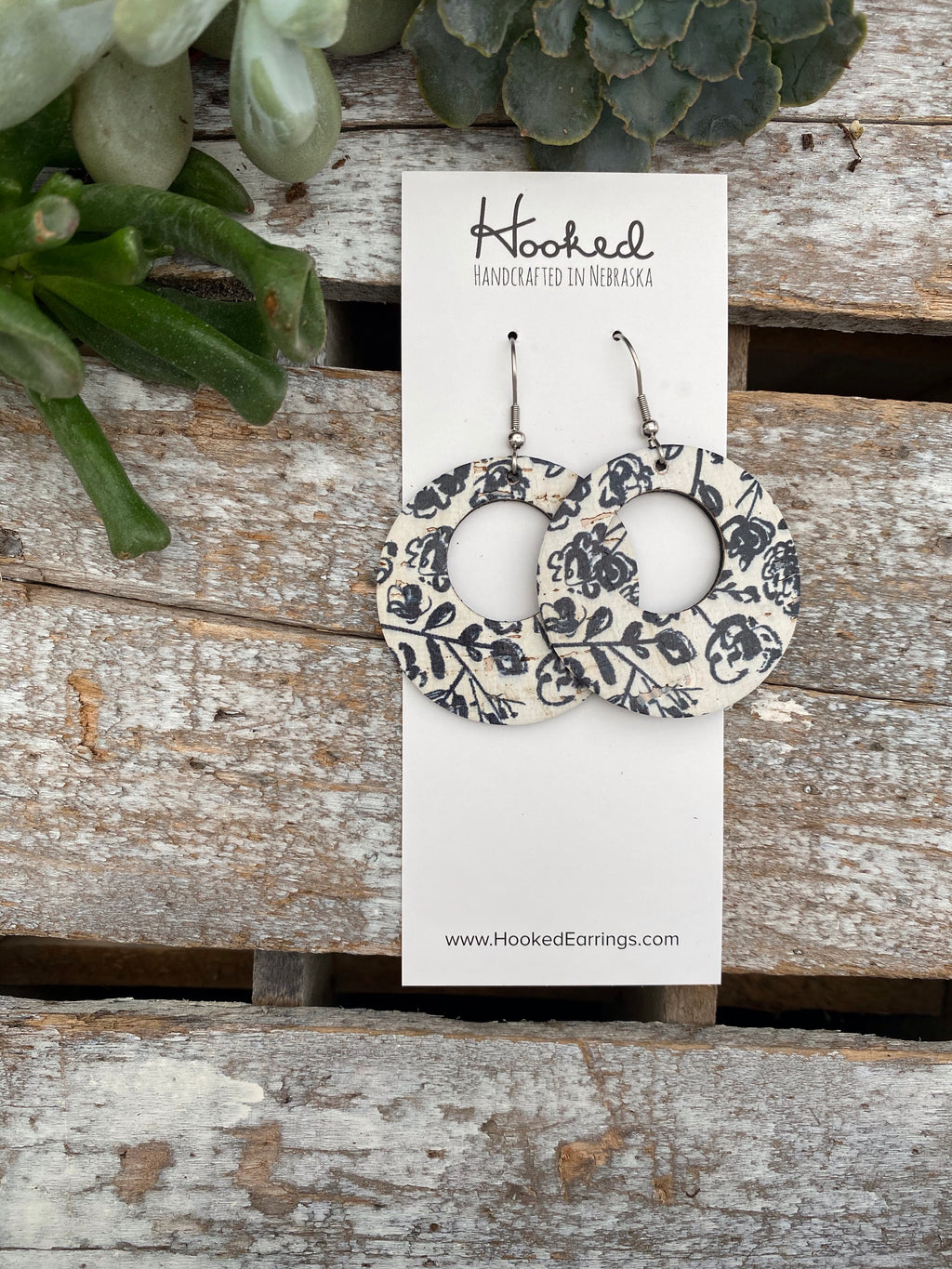 Inky Floral Circle Cutouts – Hooked, LLC