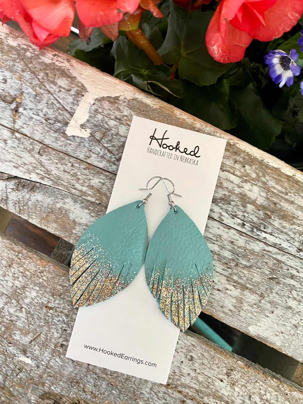 Glitter Dipped Aqua Fringe Petals - Large – Hooked, LLC